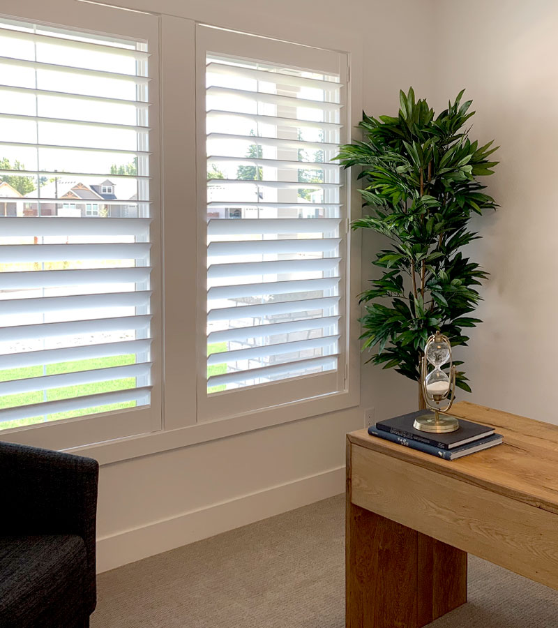 Hunter Douglas Plantation Shutters | NewStyle Hybrid Shutters
